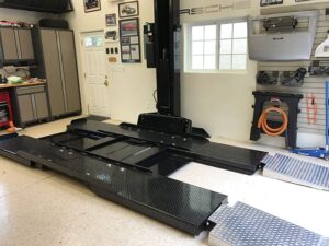 M-1 Single Post Car Lift Made in USA | American Custom Lifts