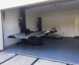 M-1 Single Post Car Lift Made in USA | American Custom Lifts