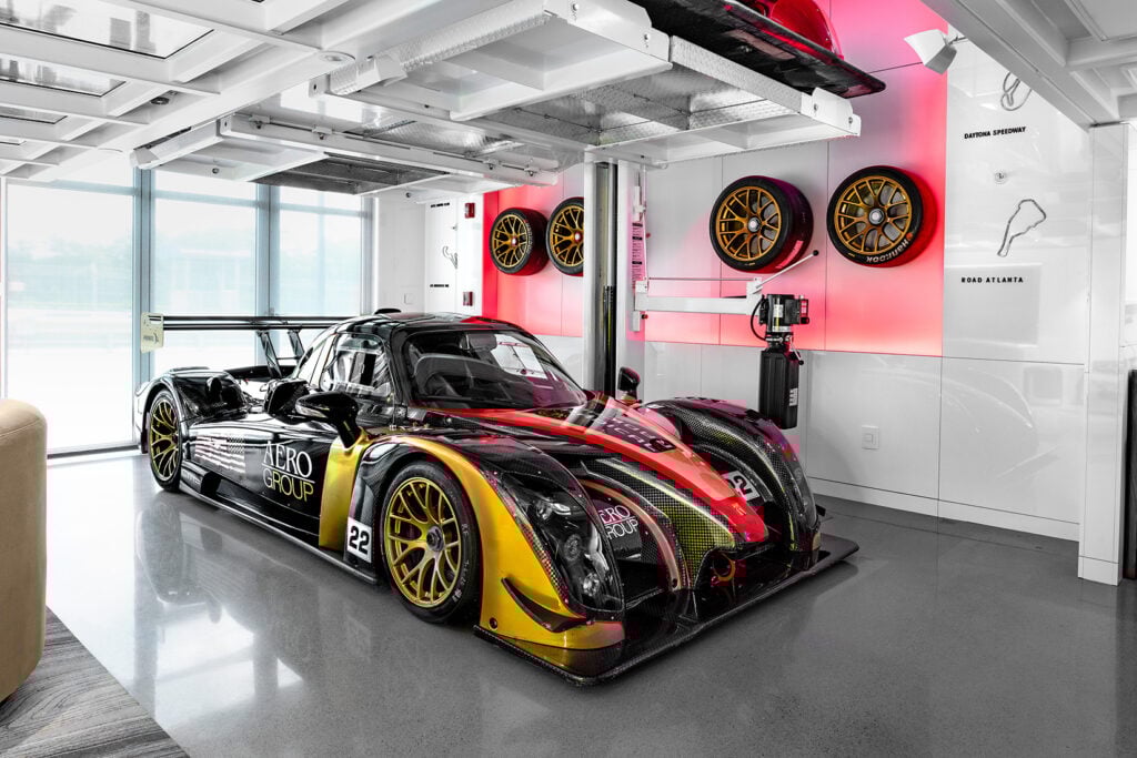 M-1 Single Post Car Lift Made in USA | American Custom Lifts