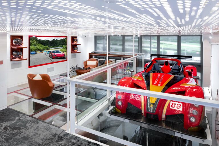 M-1 Single Post Car Lift Made in USA | American Custom Lifts